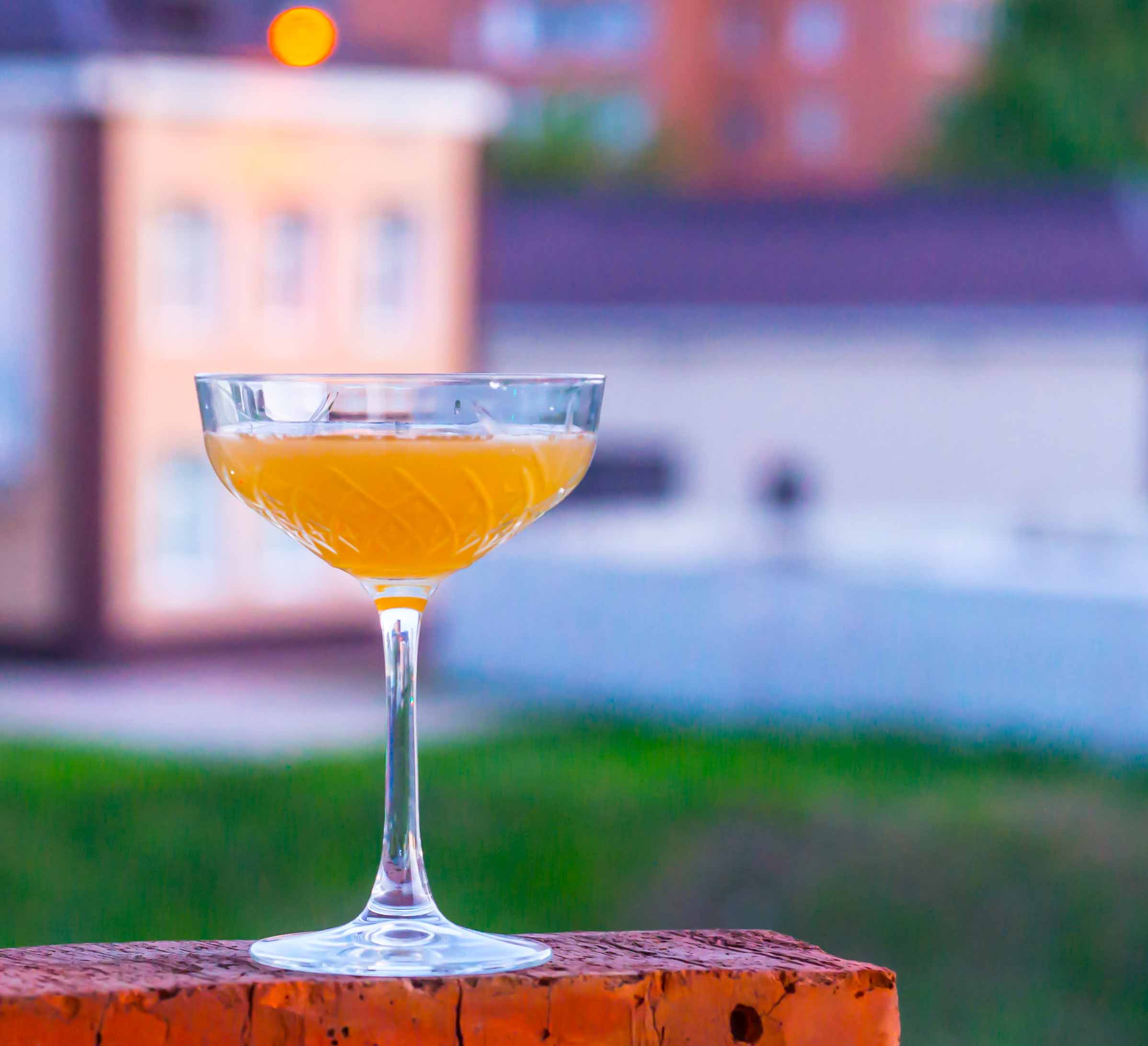 Commando | Doctor-surger Bar